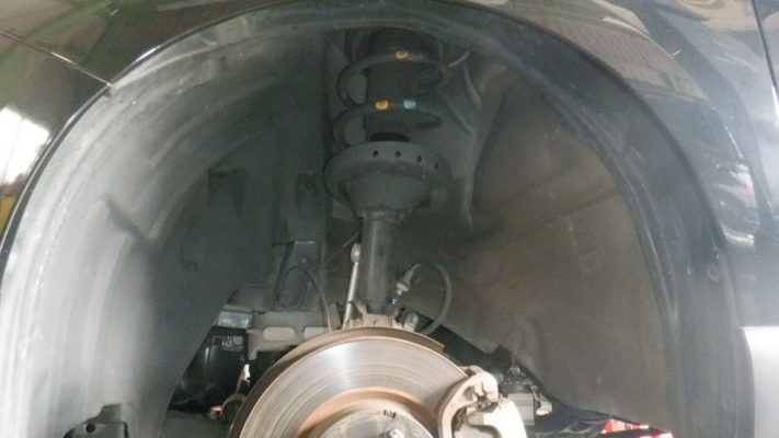 レガシィ アウトバック(BS9)、足回りリフレッシュ。 – BOSCH Car Service まごころ自動車